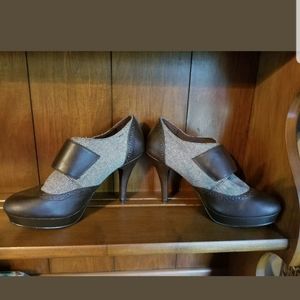 dexflex comfort | Shoes | Dexflex Comfort Browngray Ankle Bootie | Poshmark